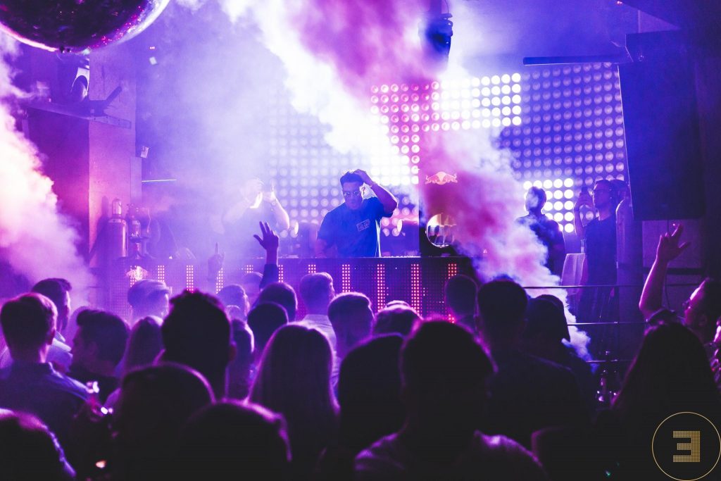 REMEMBAR – Club | Bar | Lounge